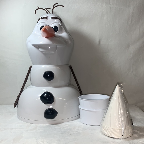 Disney | Kitchen | Disney Dfr63 Olaf Snow Cone Maker White New | Poshmark